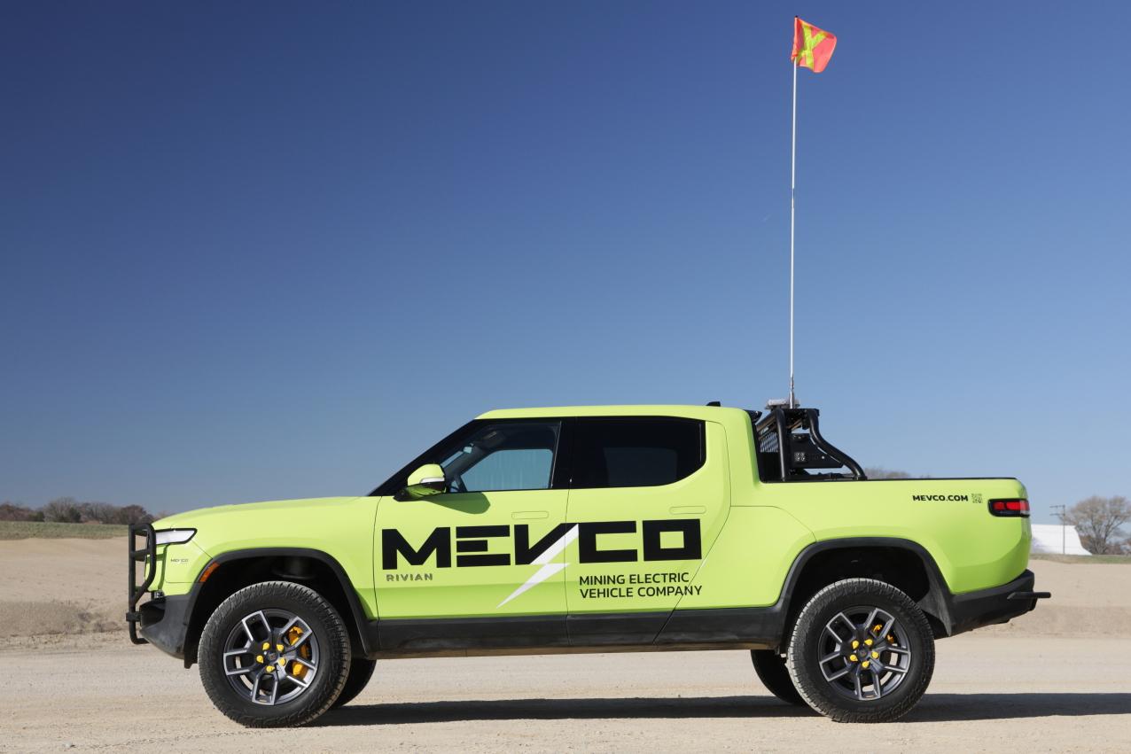 Electric ute rivian store