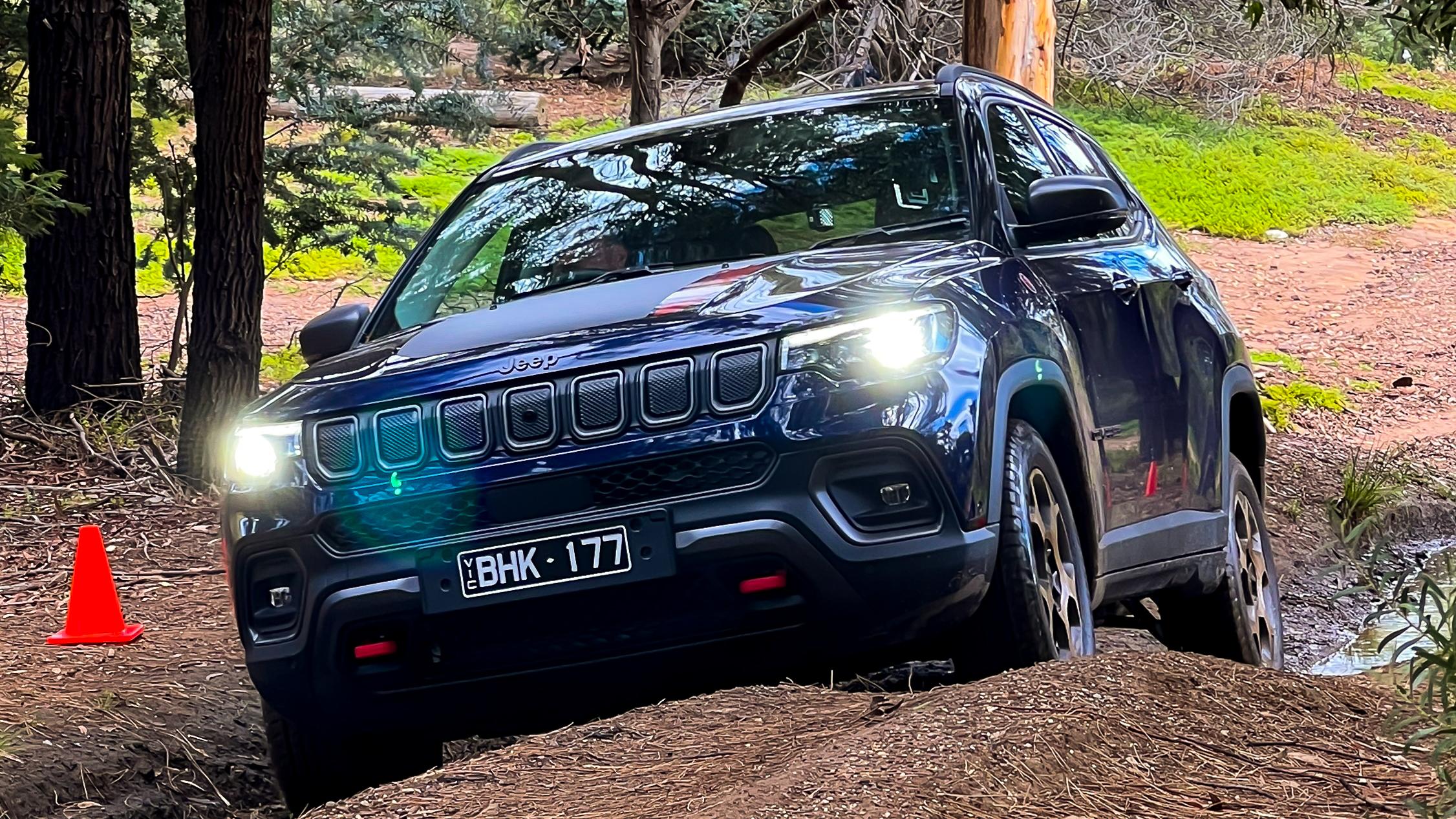 Jeep Compass Off Road Jeep Compass Trailhawk SUV India Launch By 2018