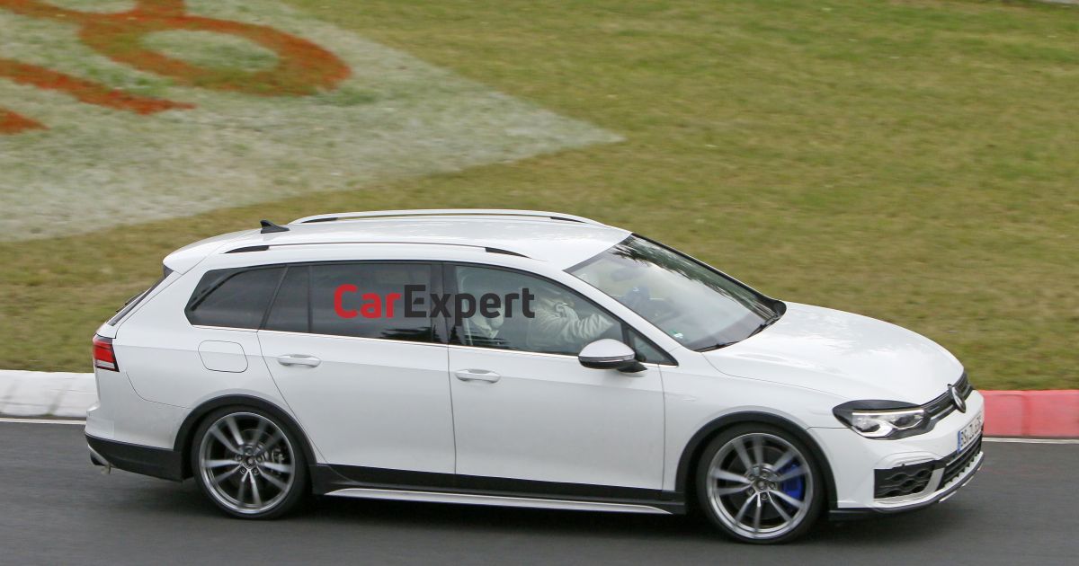 2021 Volkswagen Golf R Wagon spied, hatch and wagon here 2022 | CarExpert