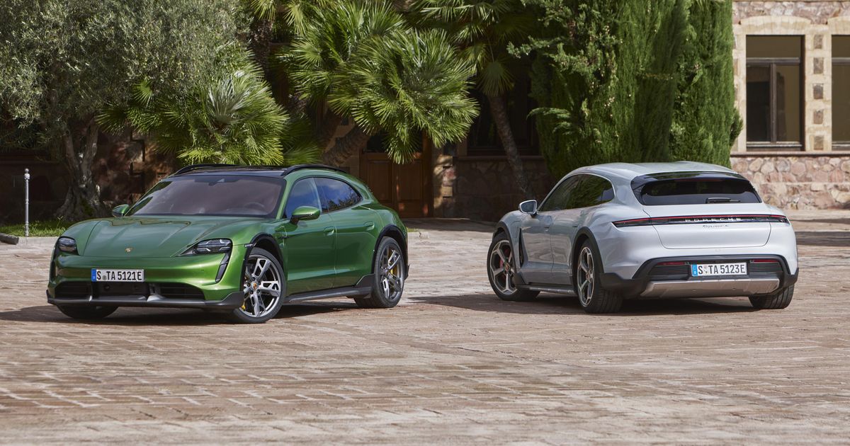 2021 Porsche Taycan Cross Turismo price and specs | CarExpert