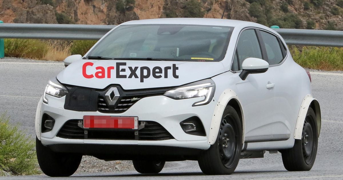 Reborn Renault 5 EV test mule spied? | CarExpert