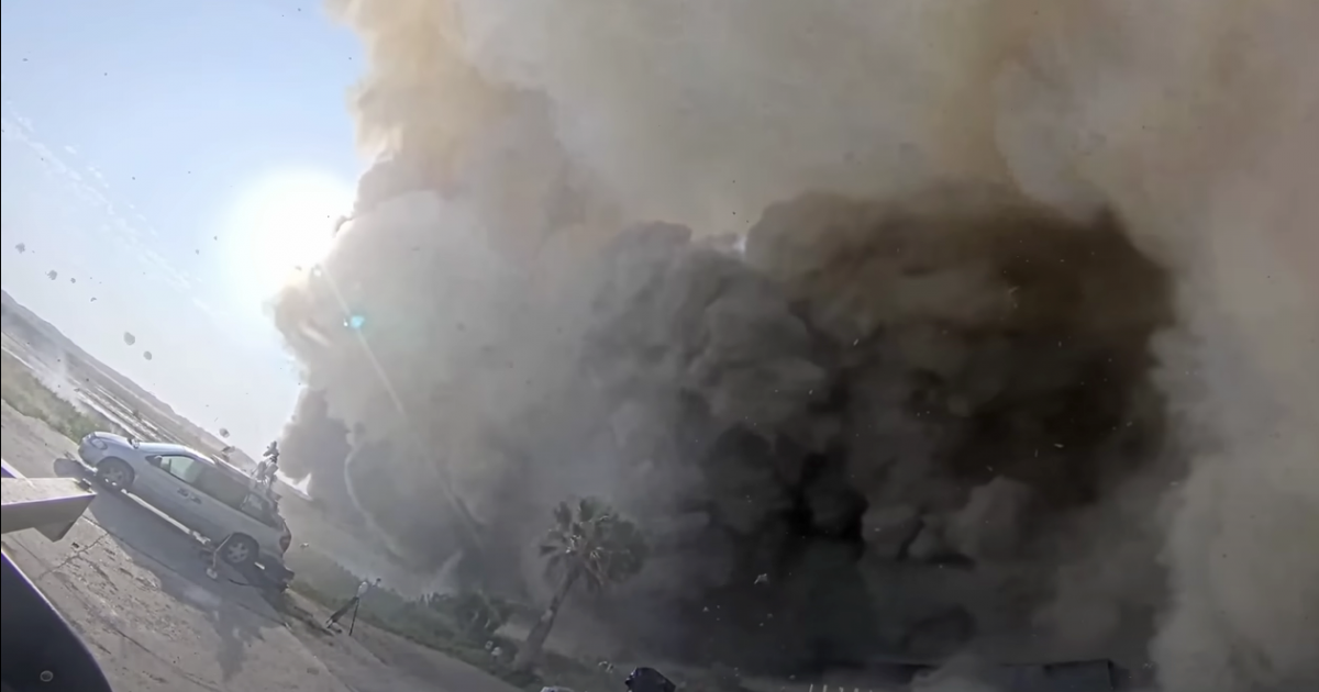 Failed SpaceX Starship rocket launch wipes out nearby car | CarExpert