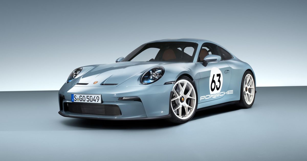 Porsche celebrates 60 years of the 911 with 'purist' S/T | CarExpert