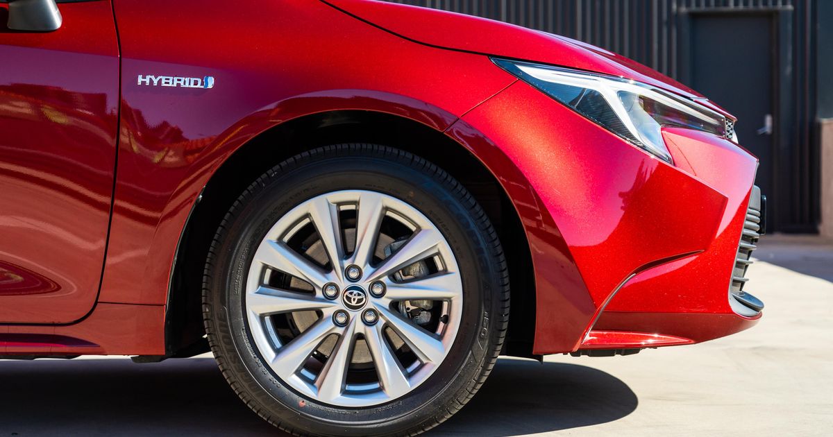 Toyota Corolla could pick up PHEV capable of Melbourne to Sydney and ...