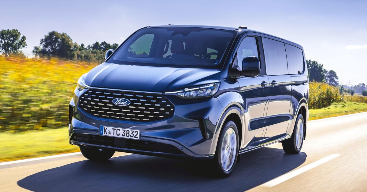 2025 Ford Tourneo review | CarExpert