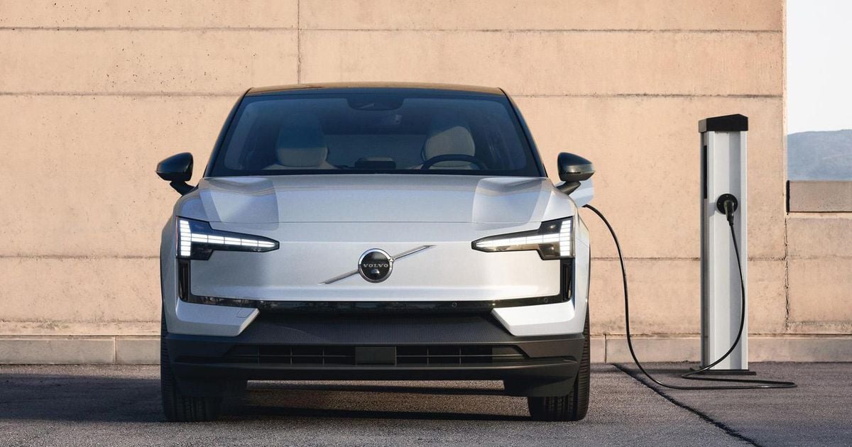 Volvo is the latest brand to walk back ambitious EV goals | CarExpert
