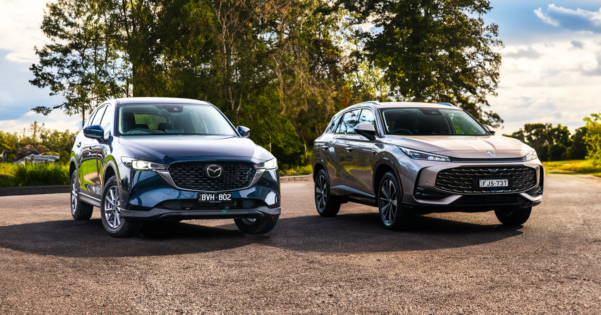 2025 MG HS Essence vs Mazda CX-5 Maxx Sport FWD comparison: Spec battle ...