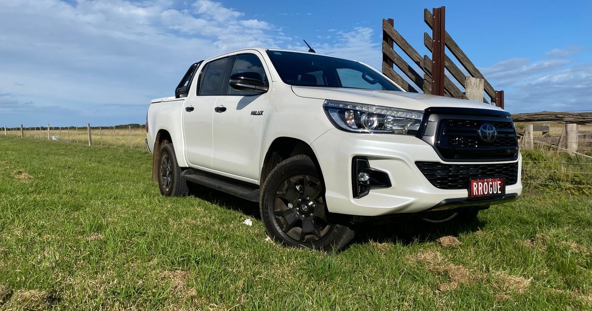 2020 Toyota HiLux Rogue review | CarExpert