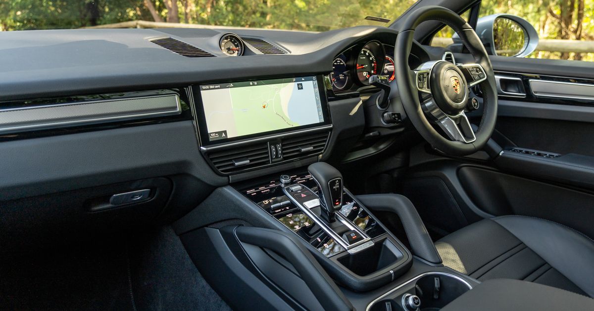 Porsche Communication Management (PCM) infotainment review | CarExpert