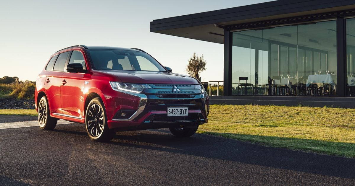 2021 Mitsubishi Outlander price and specs | CarExpert