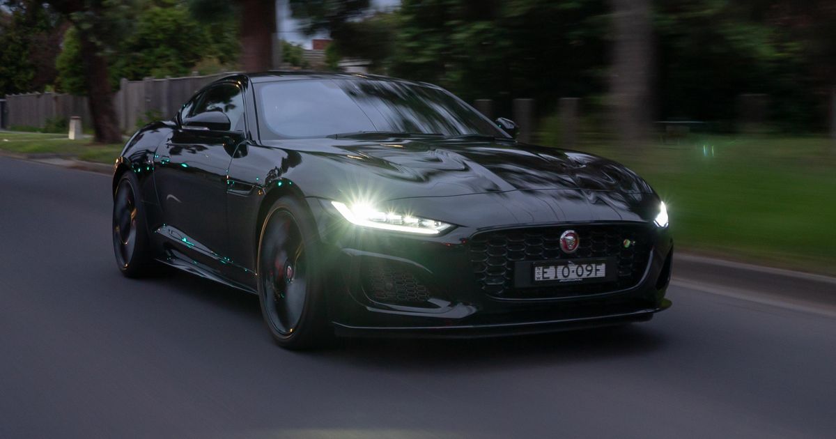 2021 Jaguar F-Type R review | CarExpert