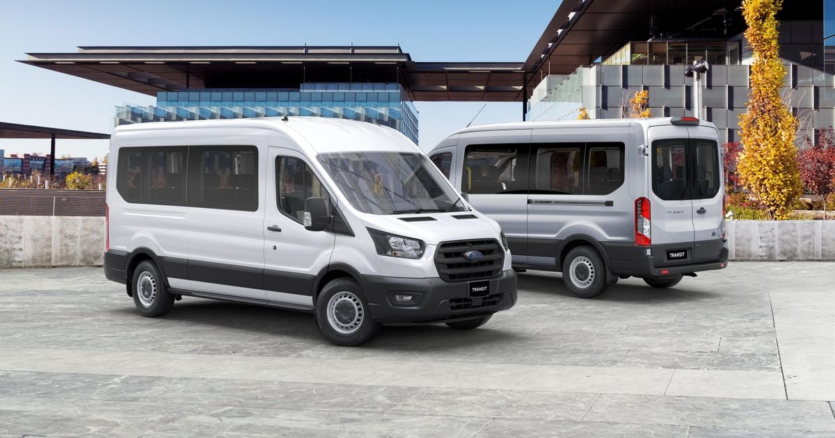 2021 Ford Transit Bus price and specs | CarExpert
