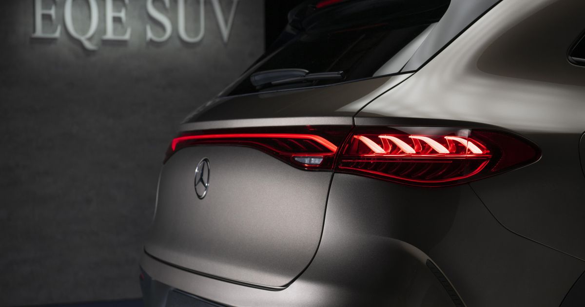 Mercedes-Benz power subscriptions face legal challenge in Europe ...