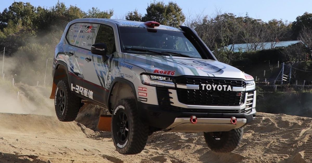 Toyota LandCruiser 300 GR Sport preps for Dakar Rally | CarExpert