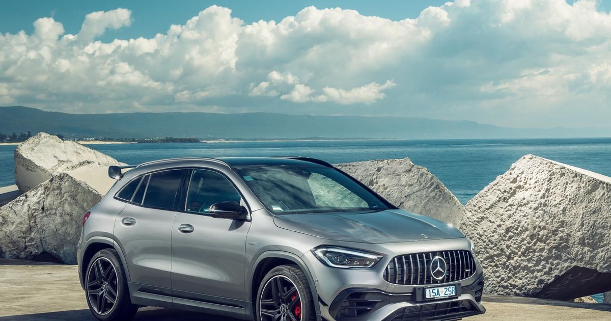 2022 Mercedes-AMG GLA45 S Comparison | CarExpert