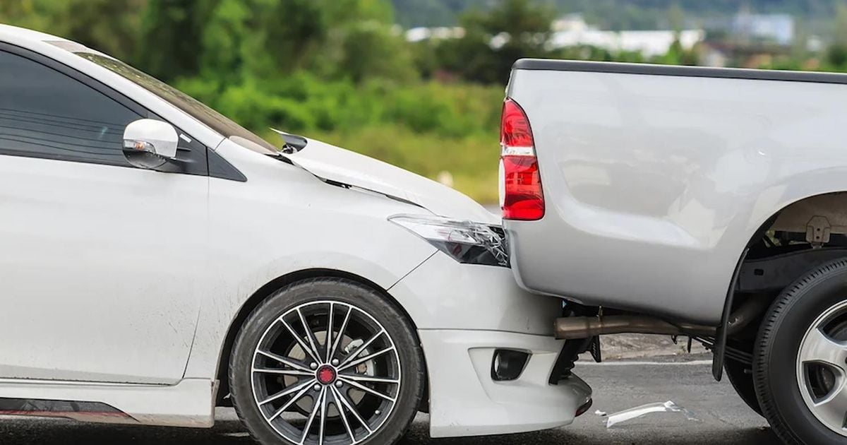 What to do if you're being tailgated | CarExpert