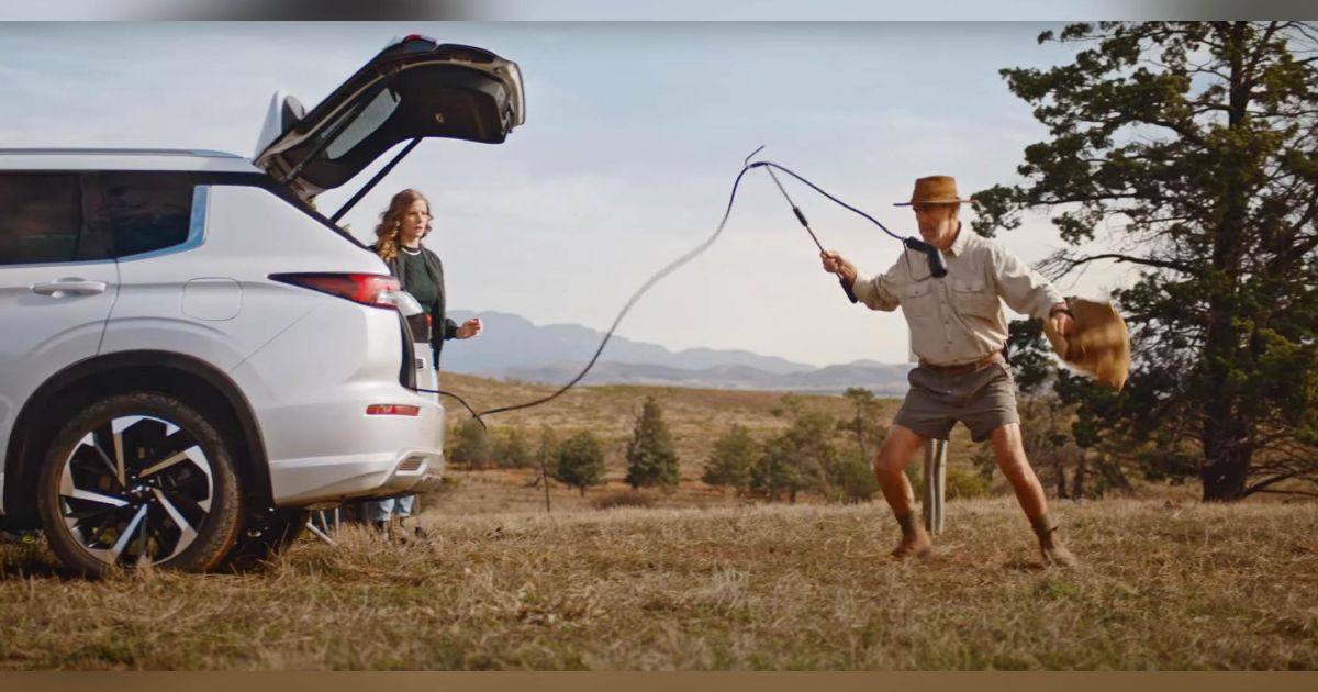 Russell Coight trades LandCruiser for Outlander in latest 'ad-ventures ...