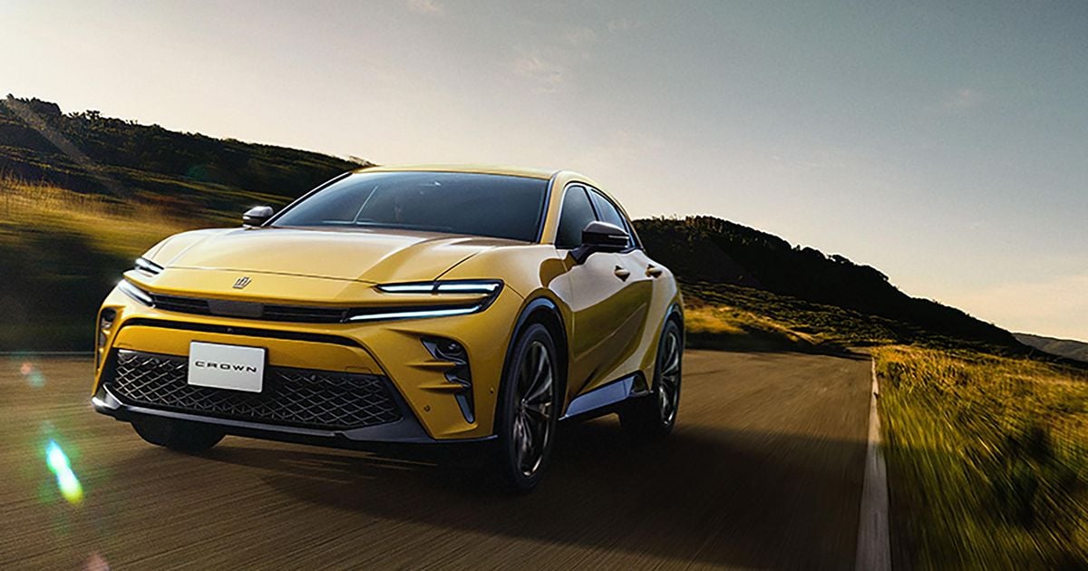 Toyota Crown Sport wants to be the king of hatchbacks | CarExpert