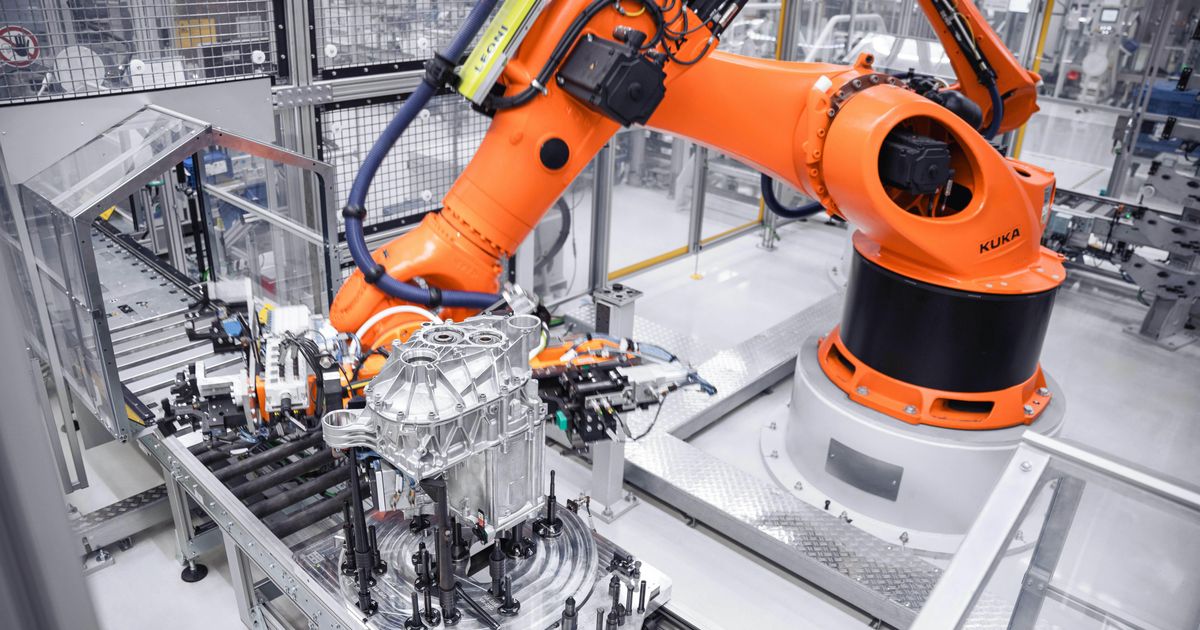 E-motors for long-awaited Porsche Macan, Audi Q6 e-tron are finally ...