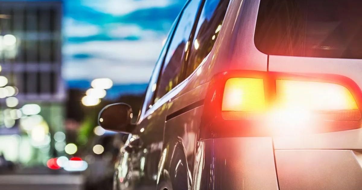 Is it illegal to accidentally keep my indicator on? | CarExpert
