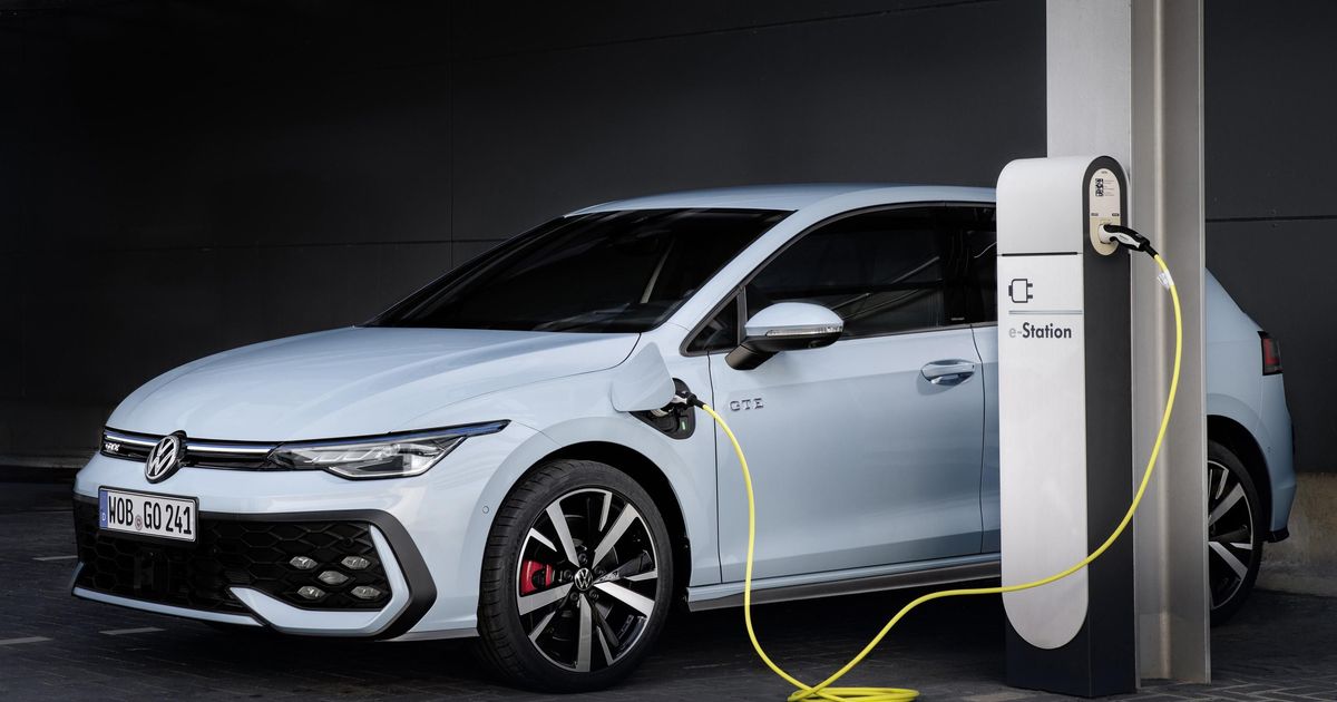 Why Volkswagen is sticking with PHEVs after its huge EV rollout | CarExpert