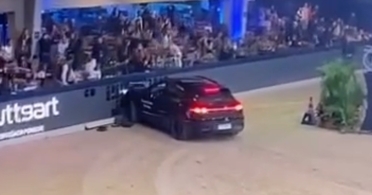 First rodeo? Concrete cowboy bins Porsche Macan in unusual dirt dance ...