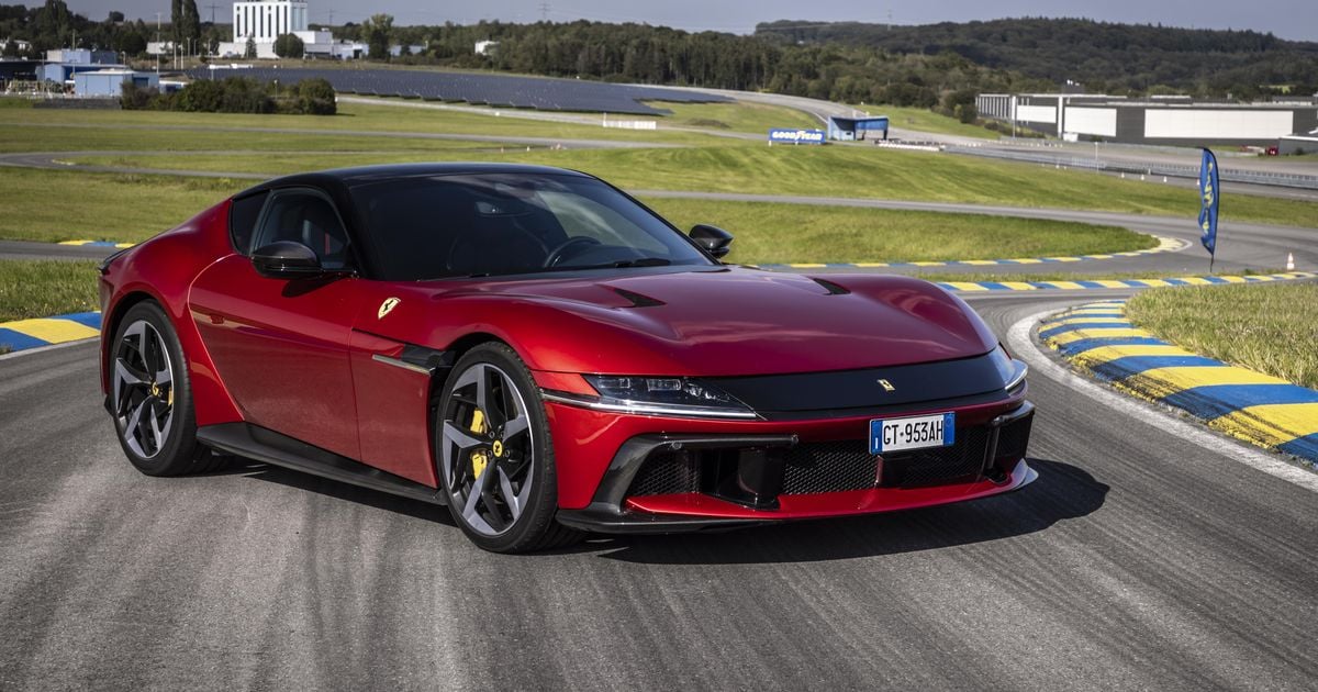 Ferrari reintroducing manual transmission despite electrification push ...