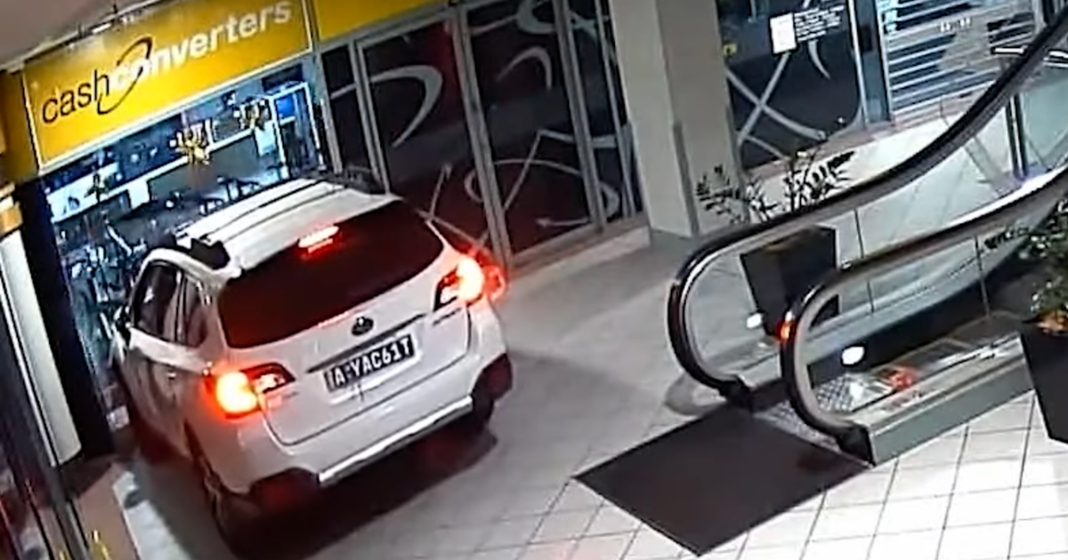 Subaru Outback takes place of WRX in bizarre ram raid | CarExpert