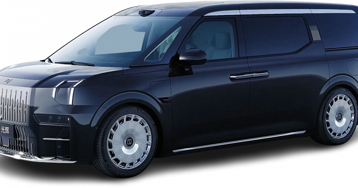 2025 Zeekr 009 Reviews - Models & Range | CarExpert