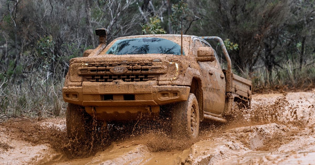 Watch the Ford Ranger Super Duty get torture-tested and caked in 600kg ...