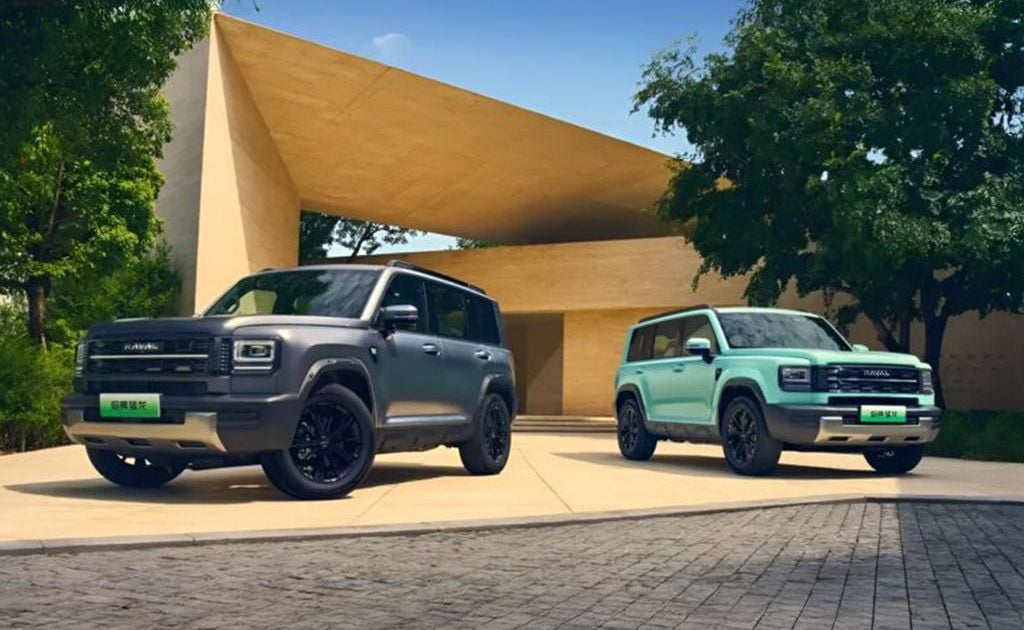 New Raptor revealed with 330kW PHEV powertrain, but it’s not a Ford ...