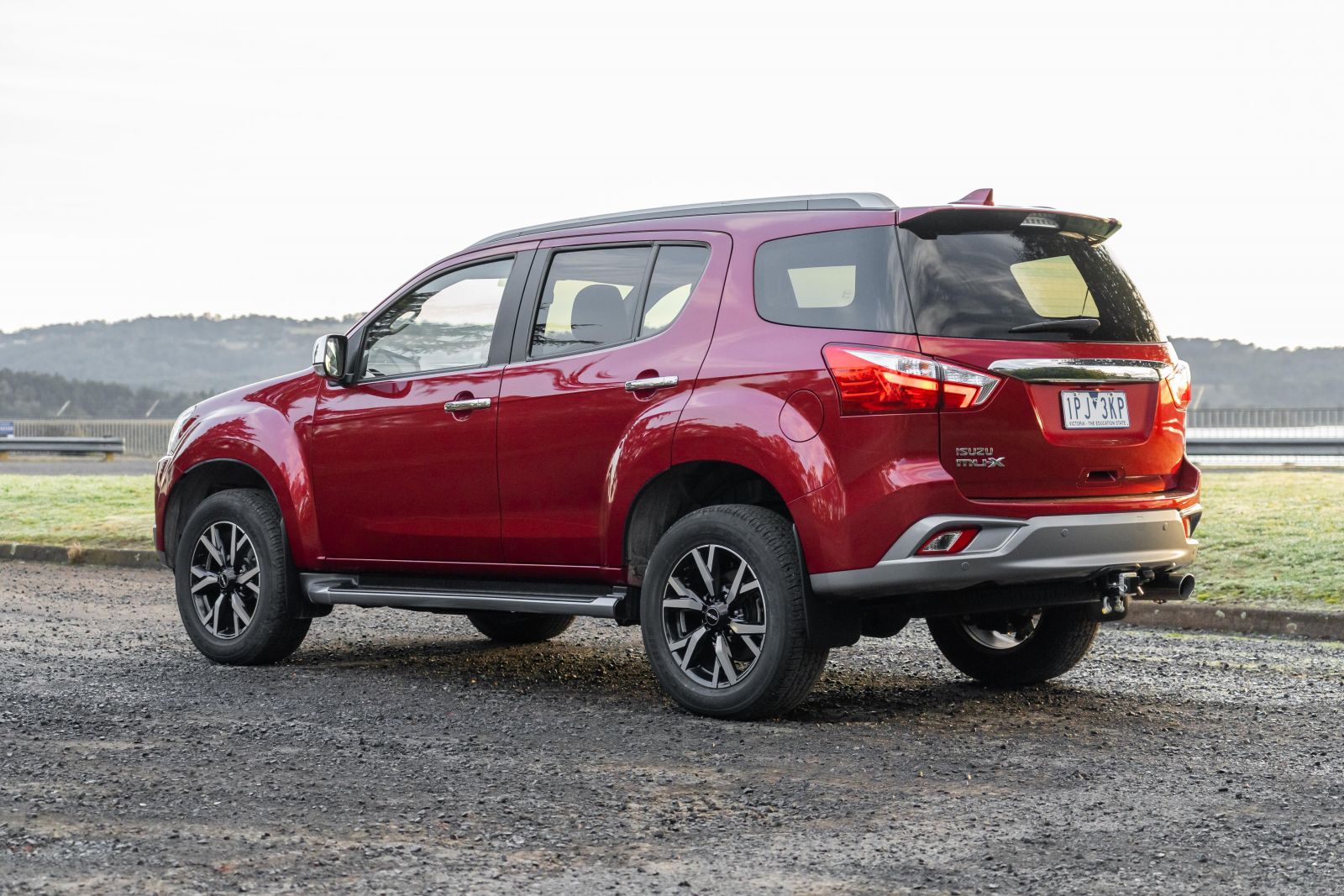Isuzu Mux 2020 Review Prices Specs Variants Features