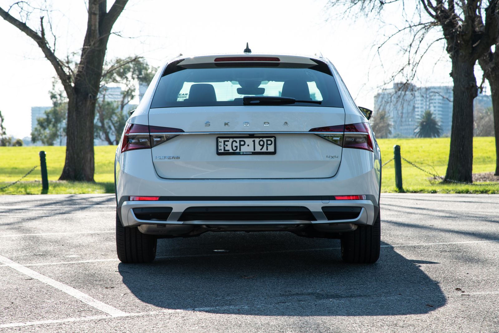 2020 Skoda Superb Scout review | CarExpert