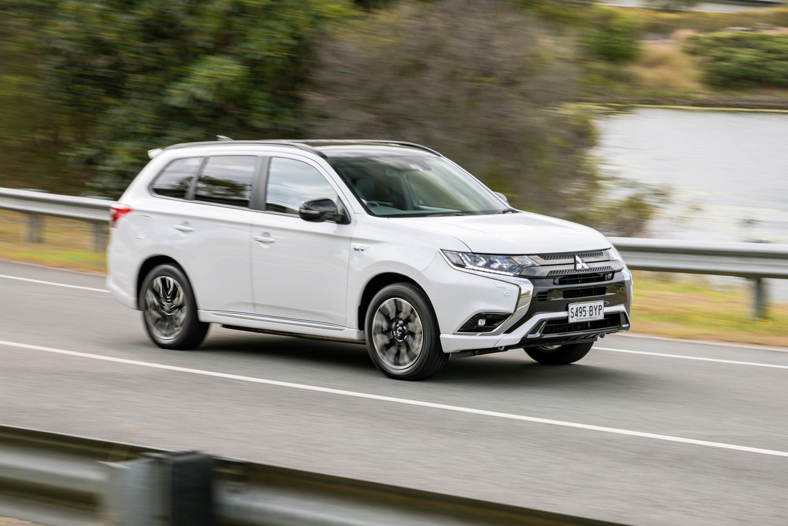 Mitsubishi Australia looks at re-purposing PHEV batteries | CarExpert