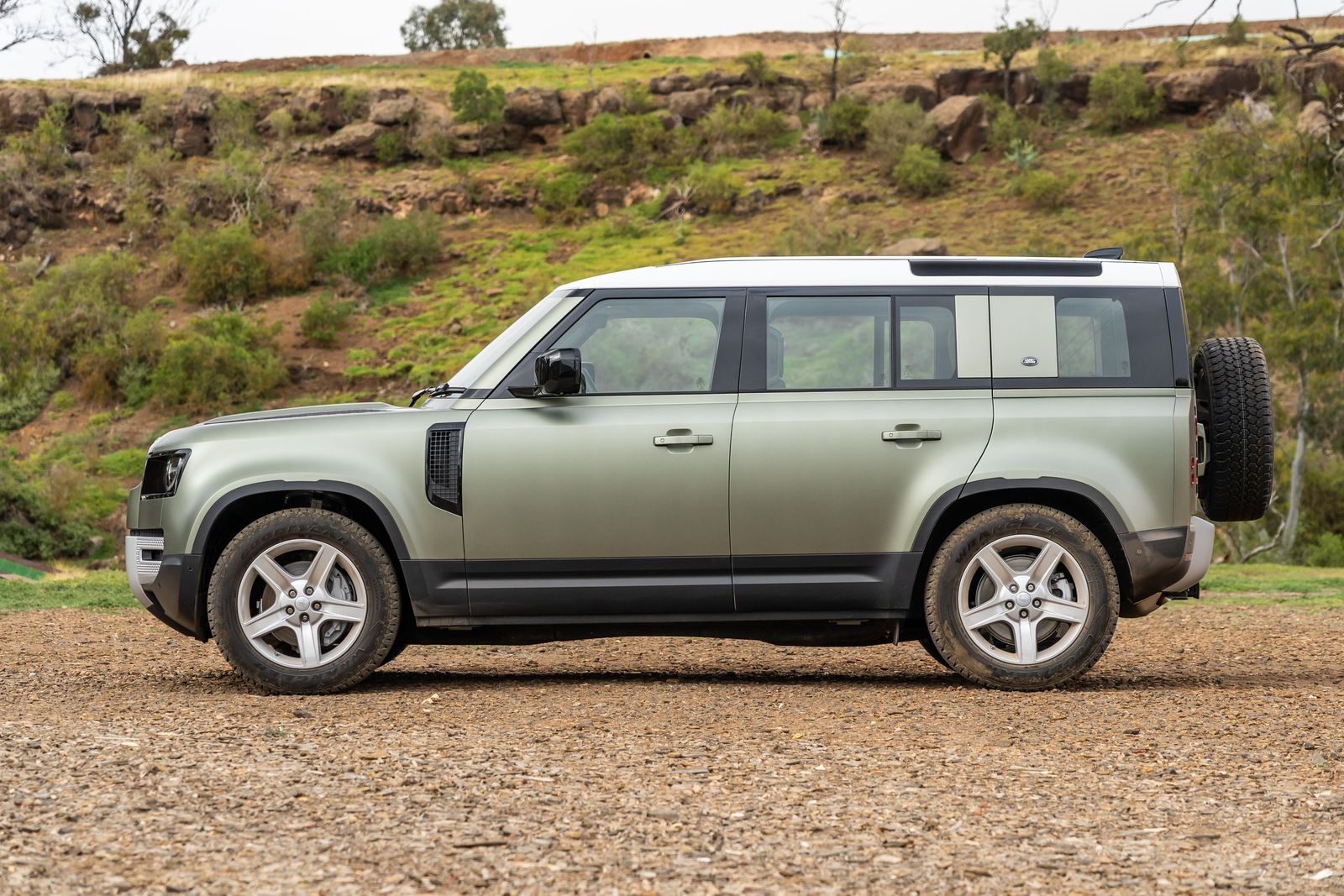2022 Land Rover Defender price and specs | CarExpert