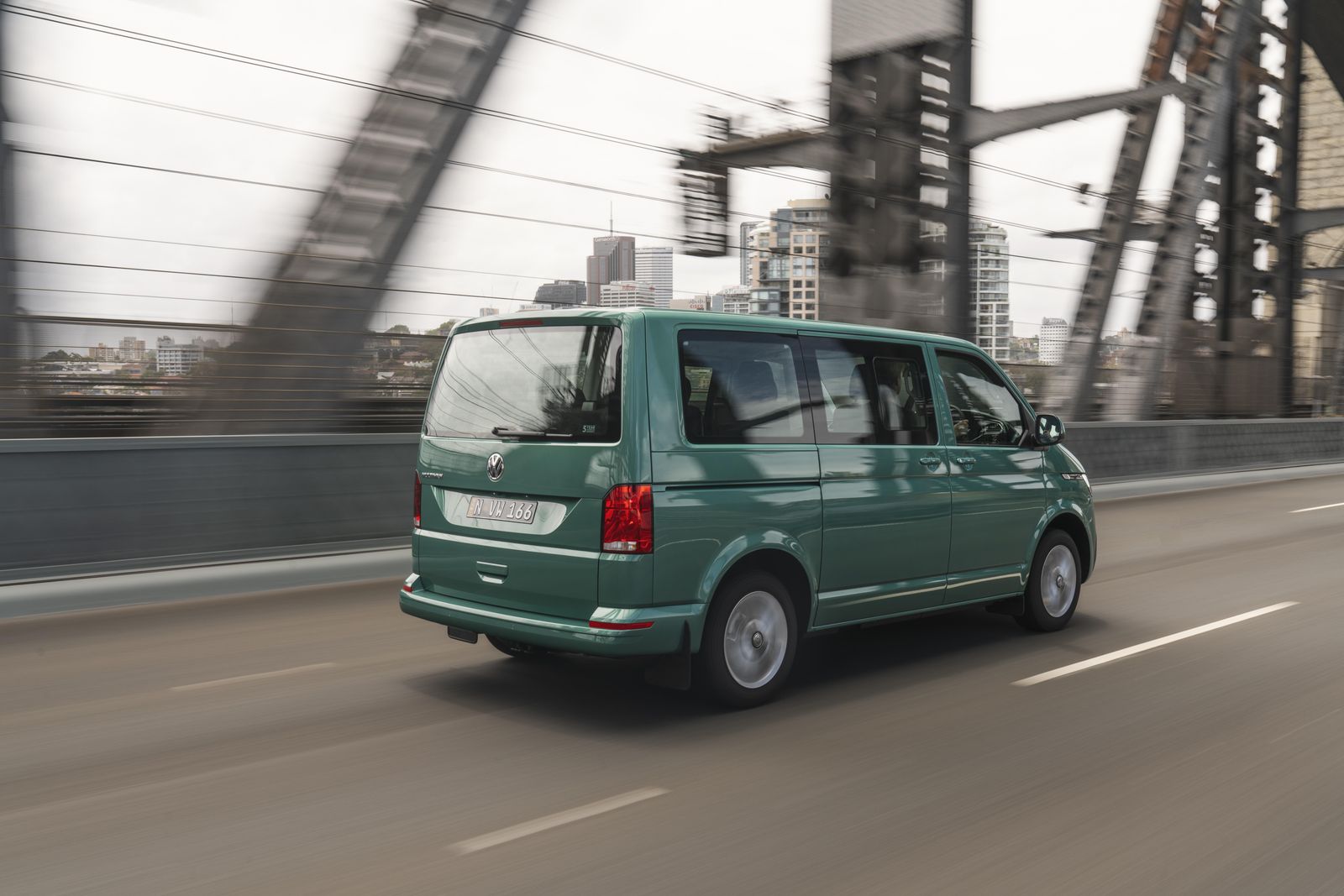 2022 Volkswagen Caravelle, Multivan, California Beach price and specs ...