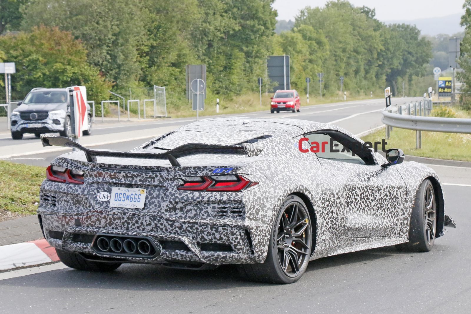 2023 Chevrolet Corvette Z06 exterior revealed | CarExpert