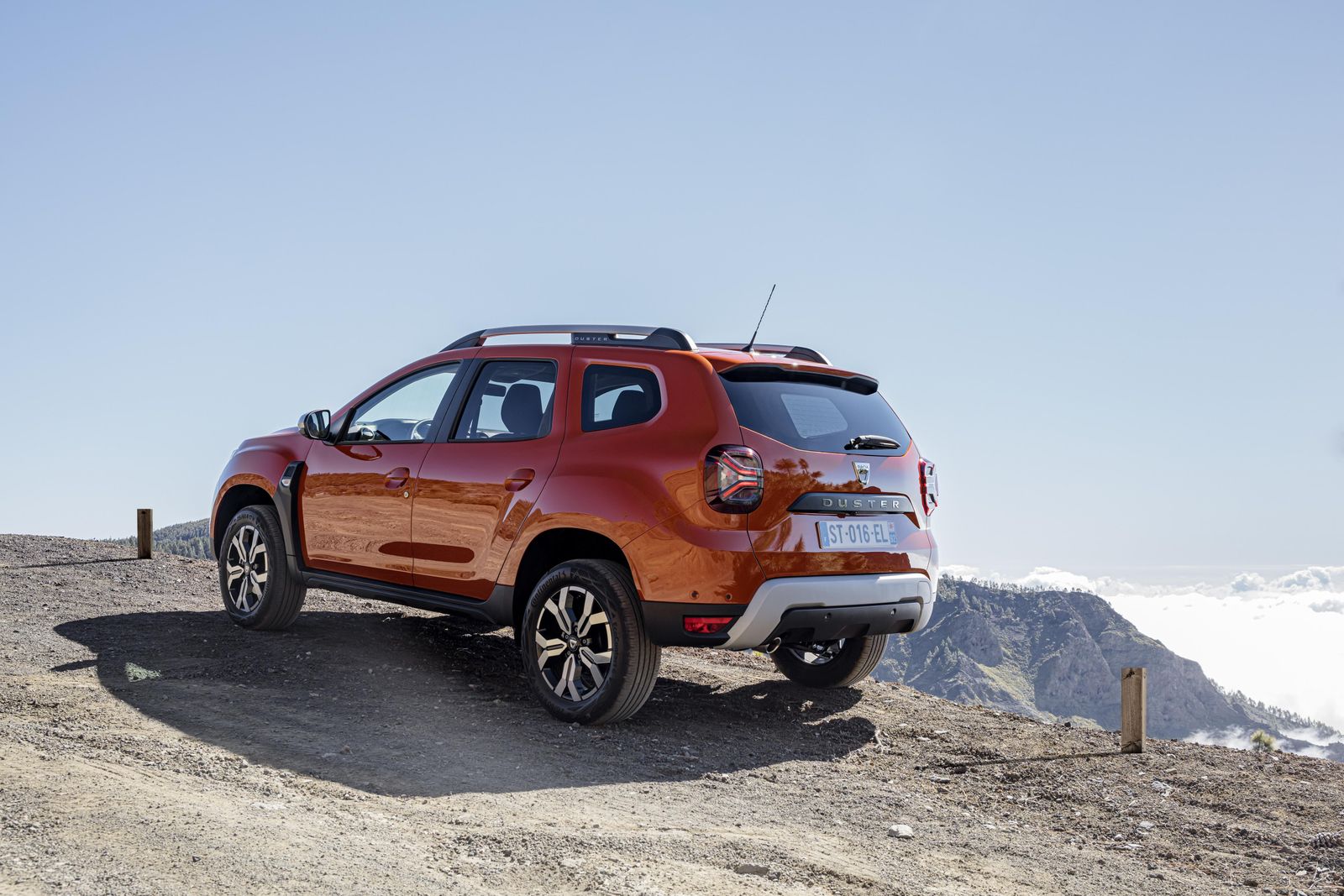 2024 Renault Duster budget SUV firming for Australia | CarExpert