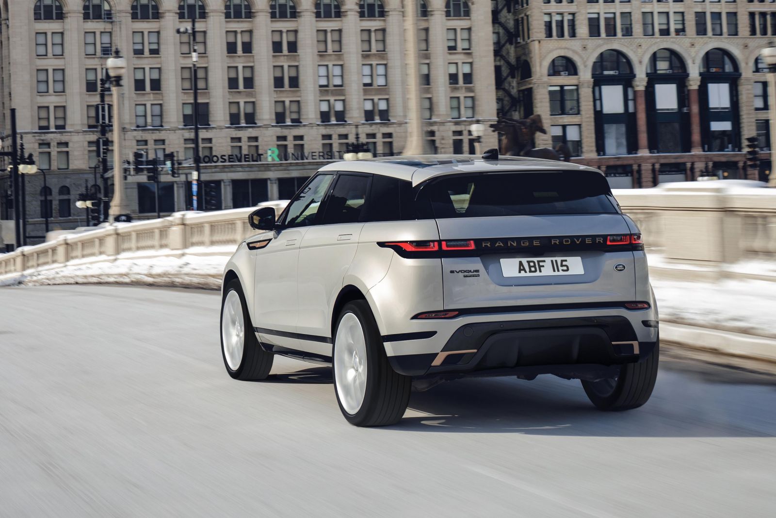2022 Range Rover Evoque price and specs | CarExpert