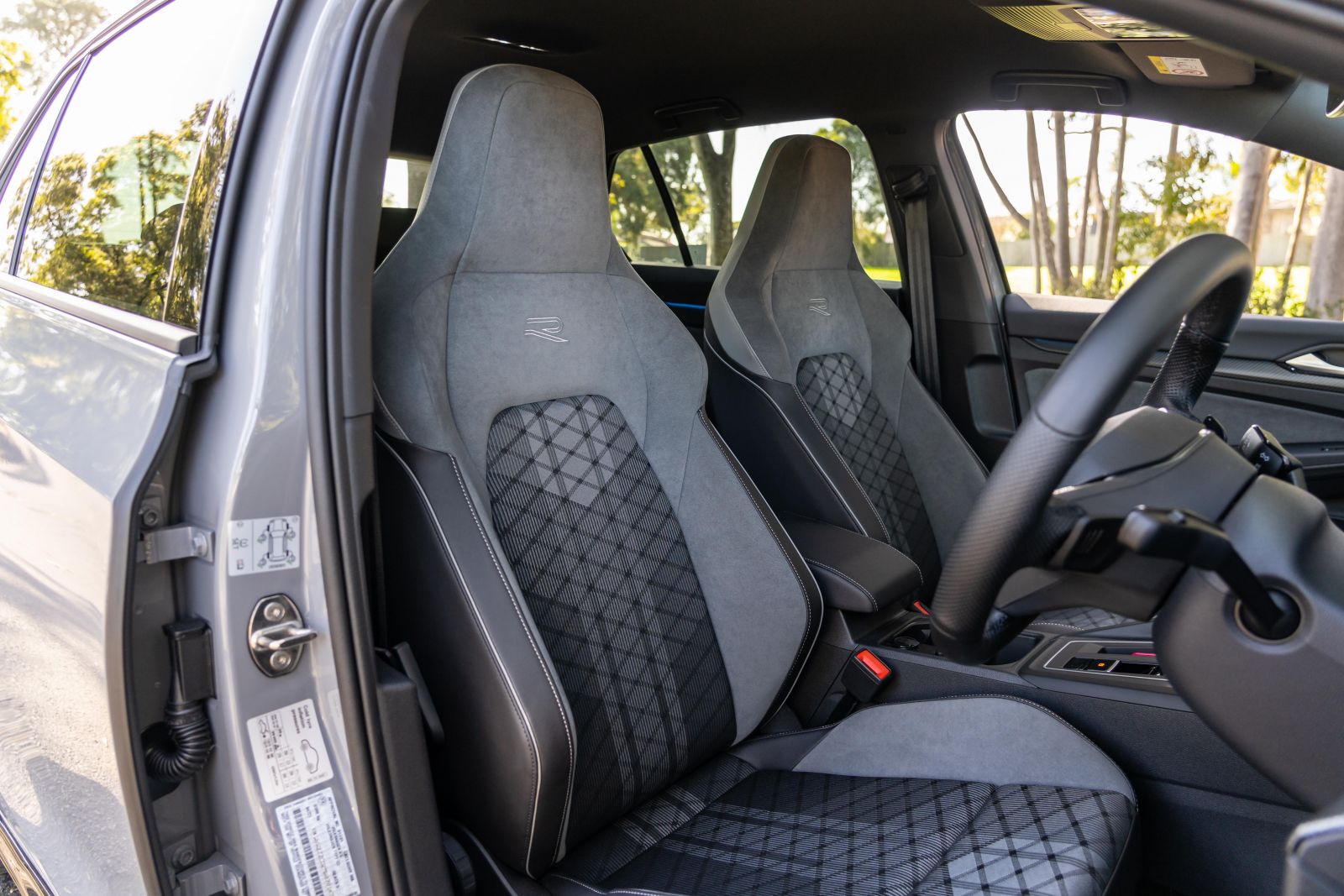 2022 Volkswagen Golf 110TSI R-Line review | CarExpert