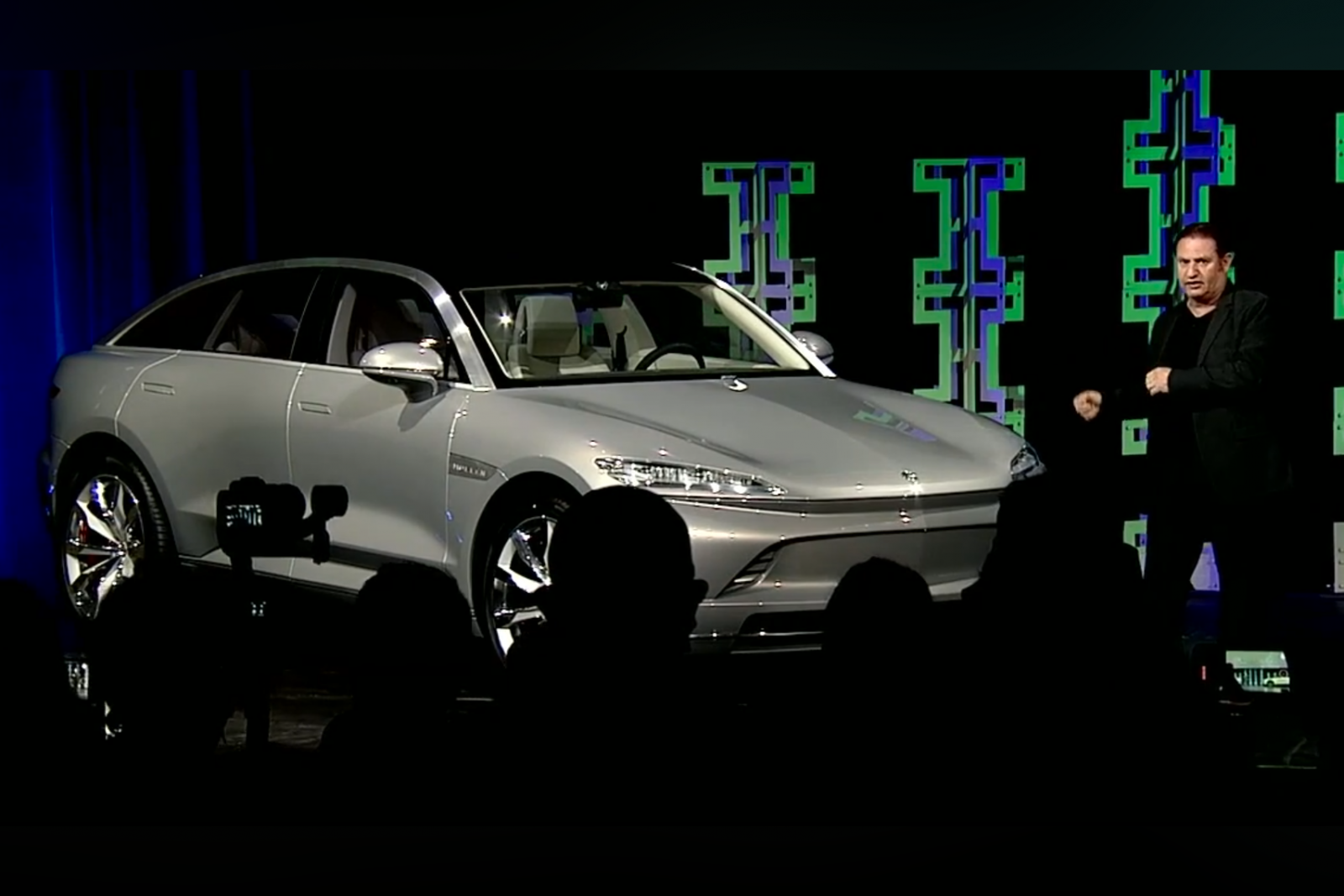 Electric startup Mullen reveals concept SUV in LA | CarExpert