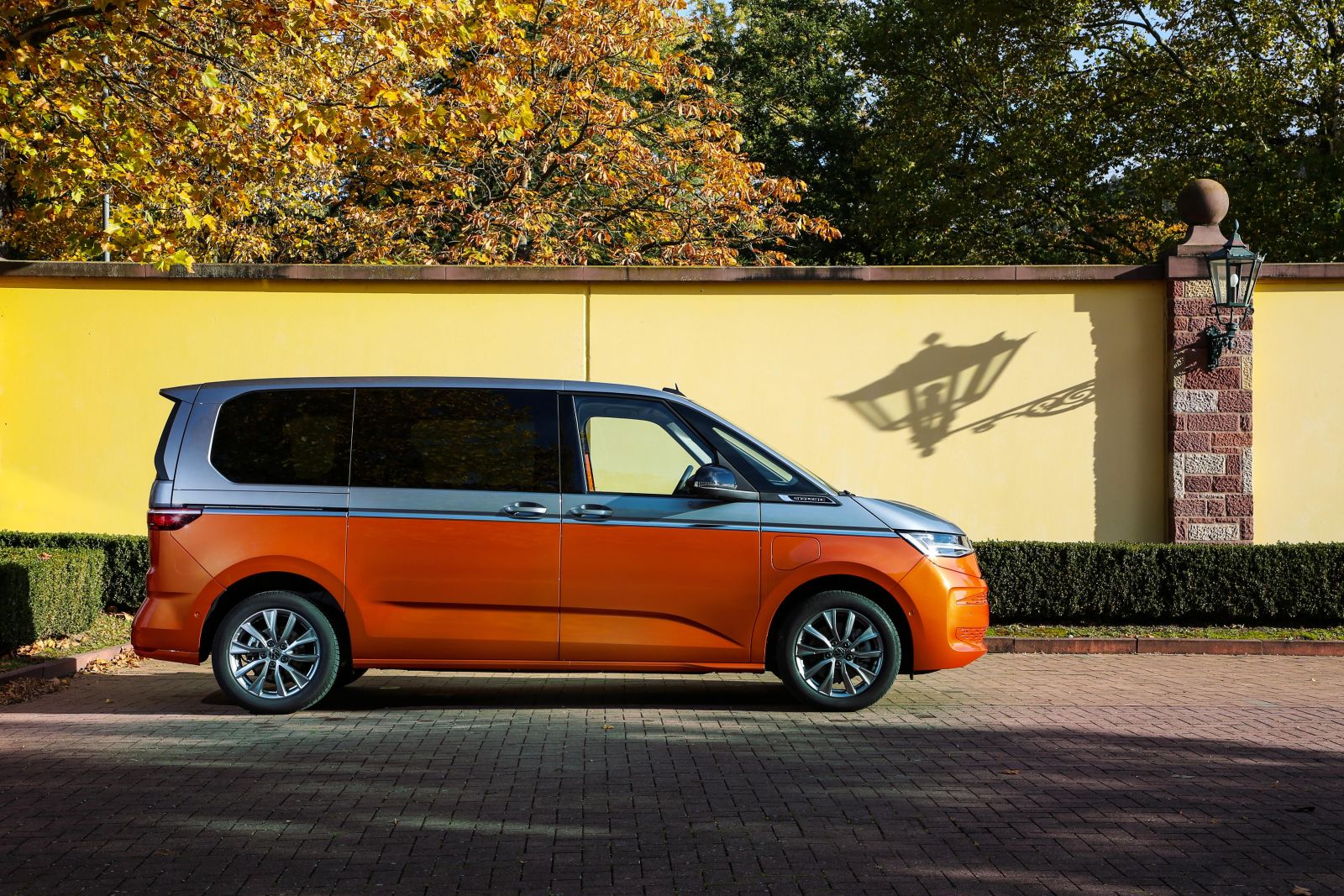 2025 Volkswagen Multivan: New-generation people mover detailed for ...