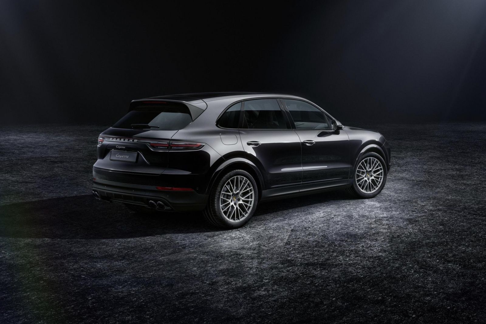 2022 Porsche Cayenne Platinum Edition revealed | CarExpert
