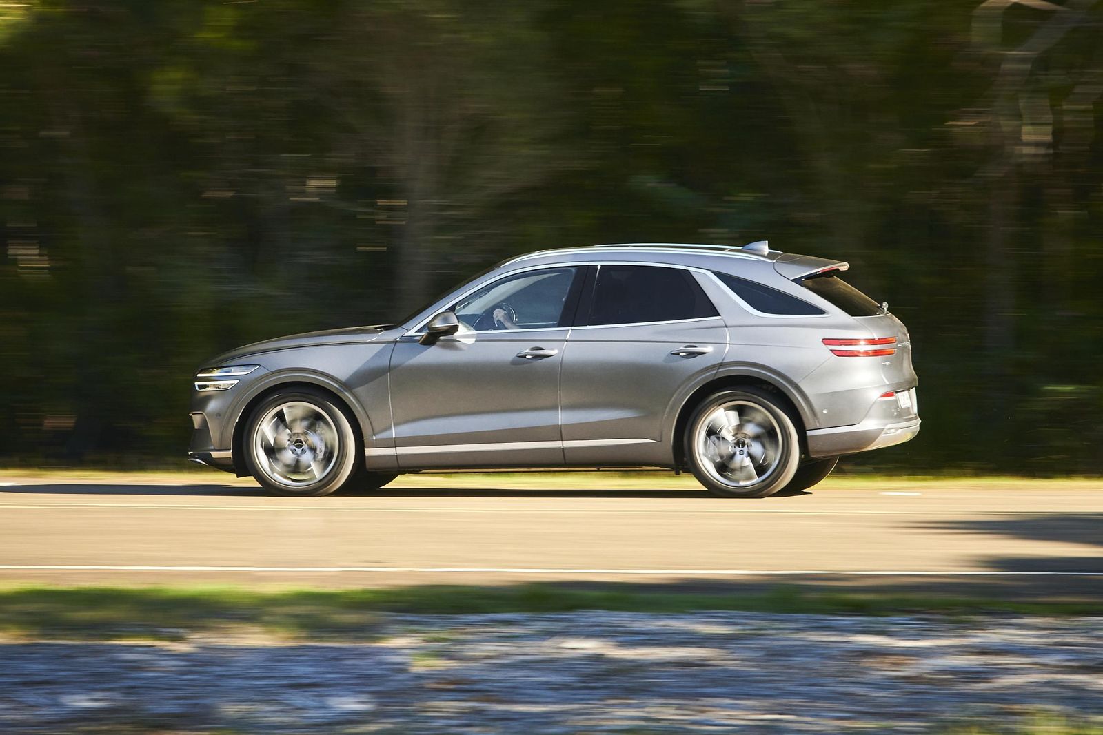 2023 Genesis Electrified GV70 price and specs | CarExpert