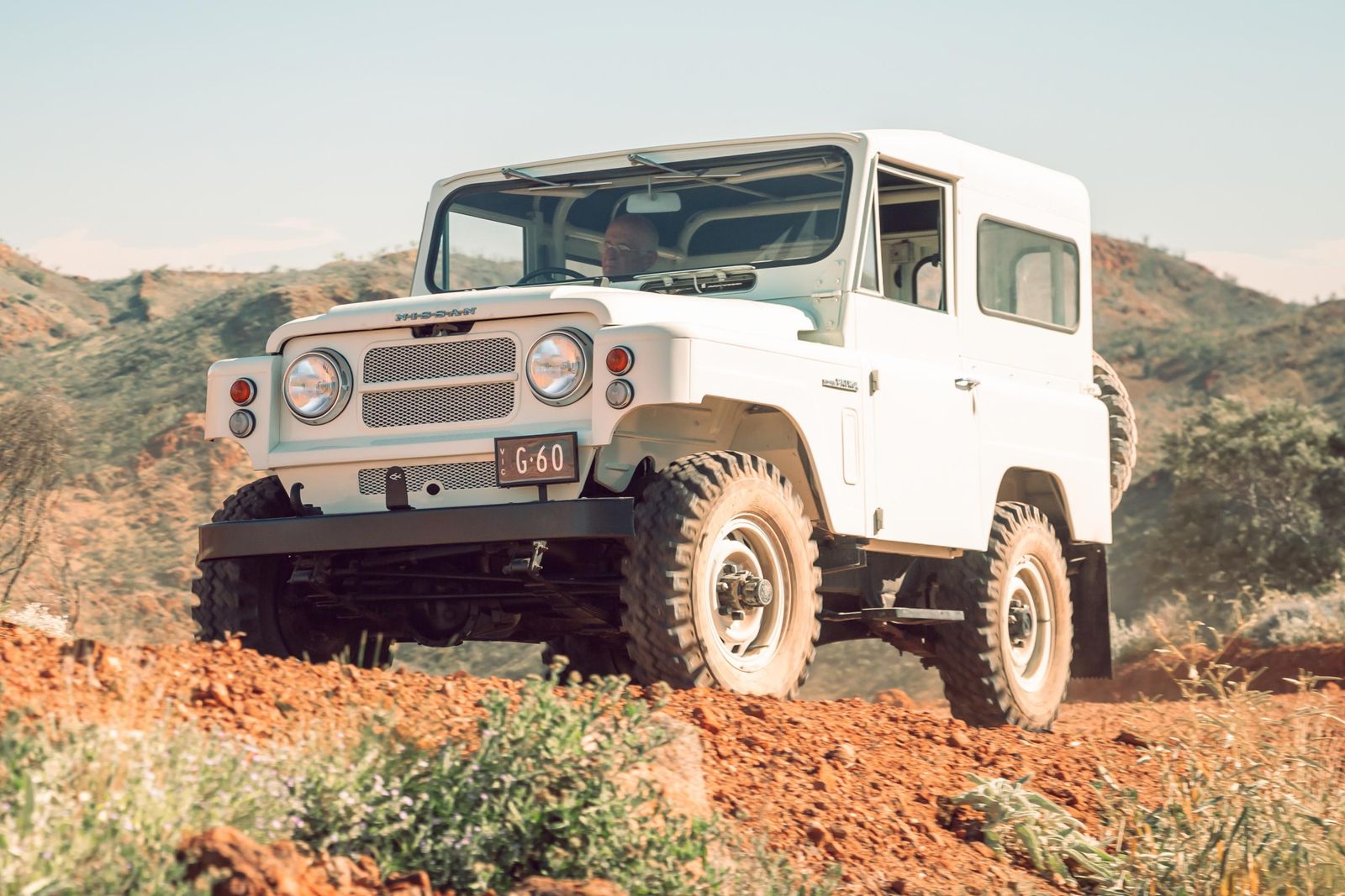 Nissan celebrates 60 years since first motorised Simpson Desert ...