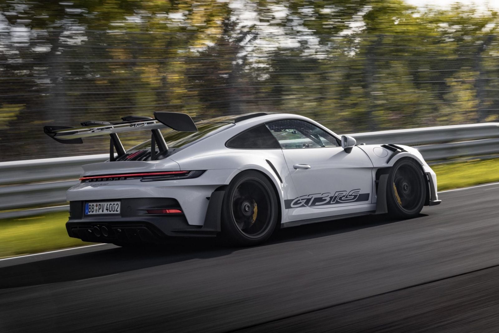 Porsche 911 GT3 RS sets ultra-quick Nurburgring time | CarExpert