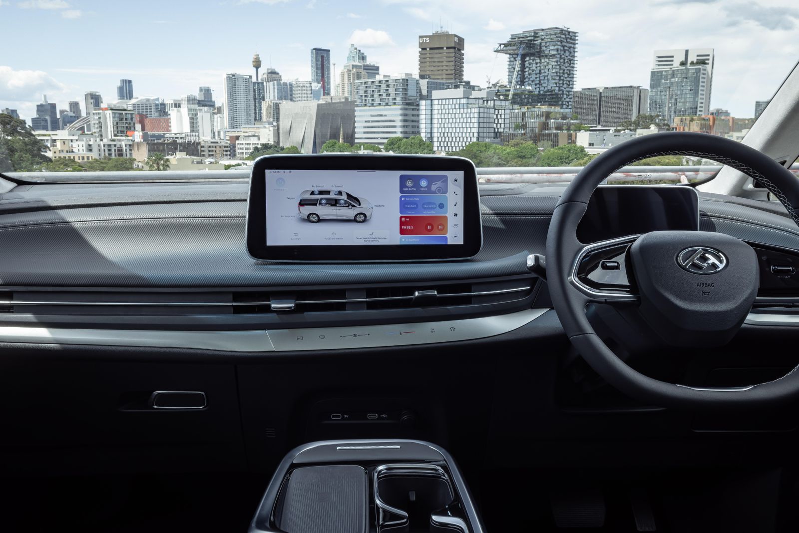 2023 LDV MIFA 9 price and specs | CarExpert