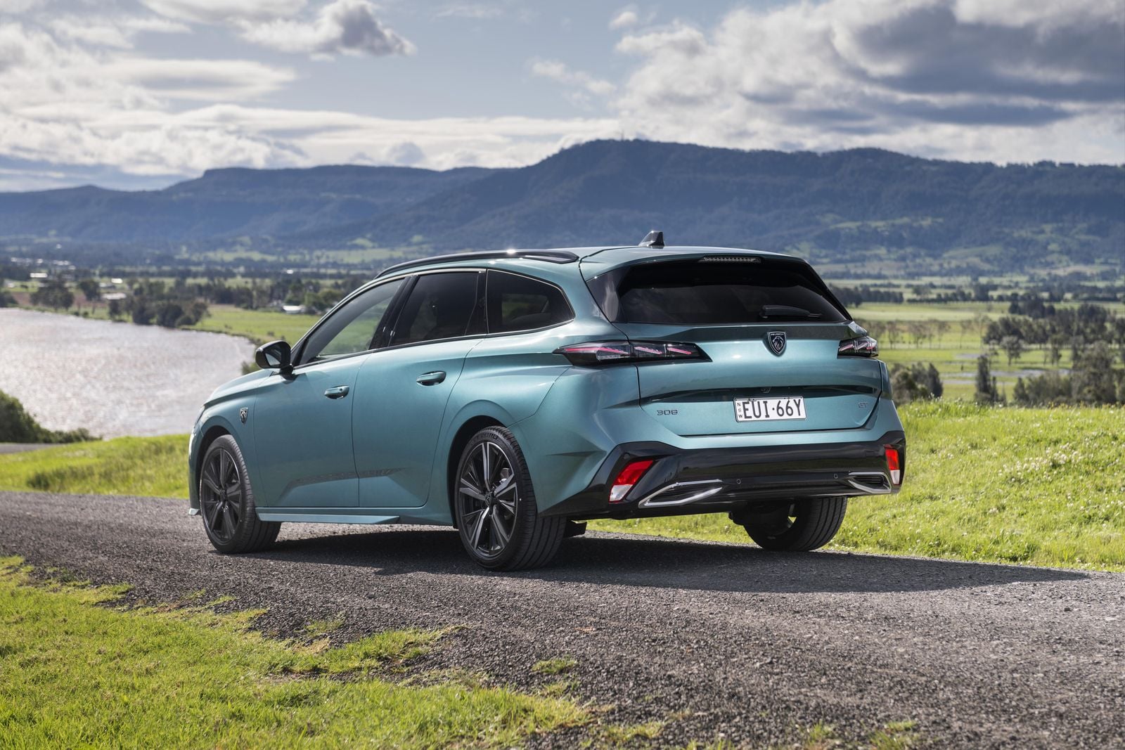 Peugeot 308 getting an electrified power bump | CarExpert