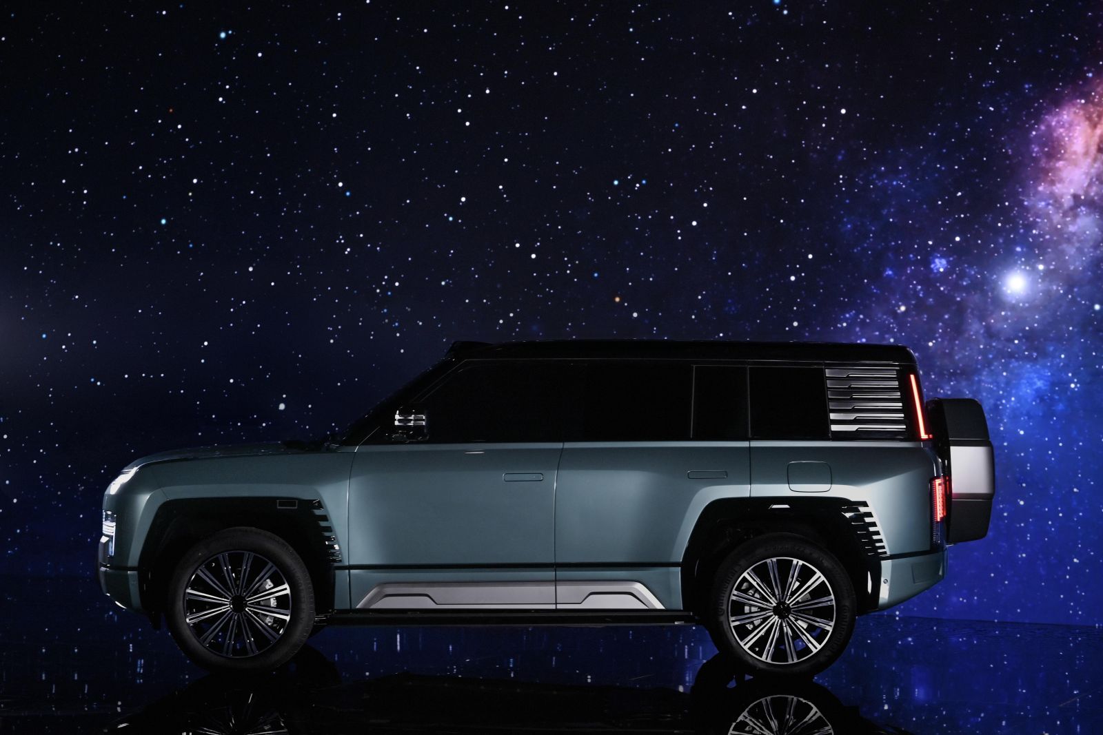 BYD reveals luxury electric SUV | CarExpert