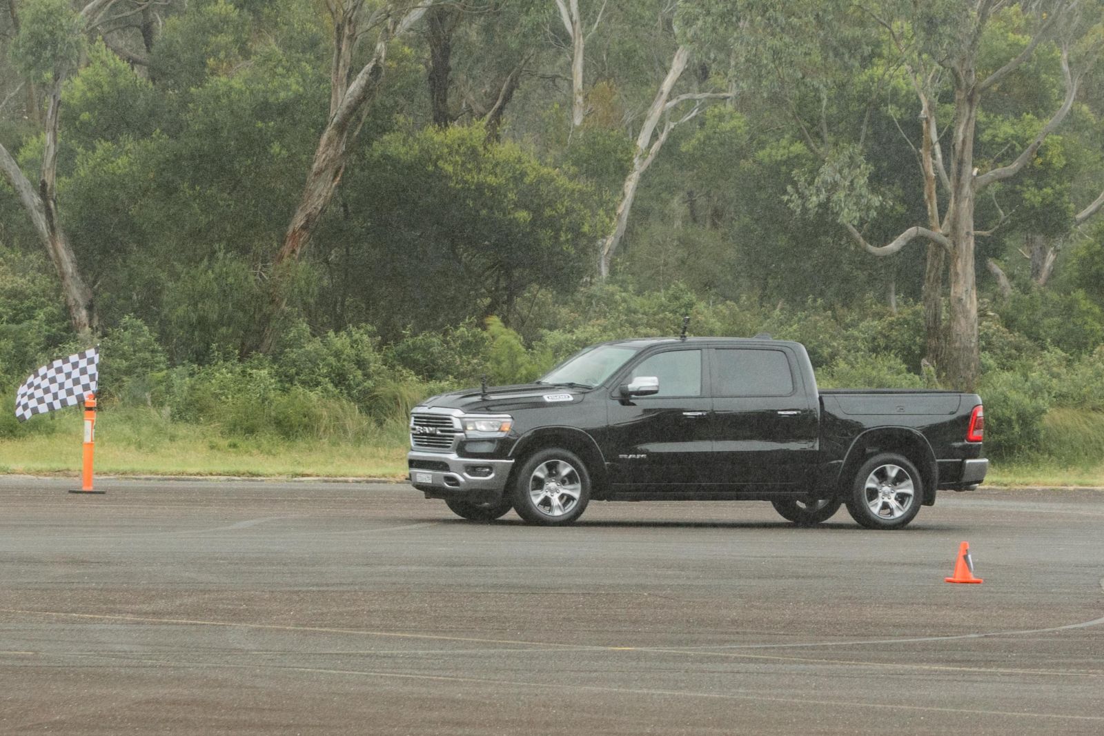 Drag race reveals fastest ute! Ranger vs HiLux vs RAM vs Silverado vs ...